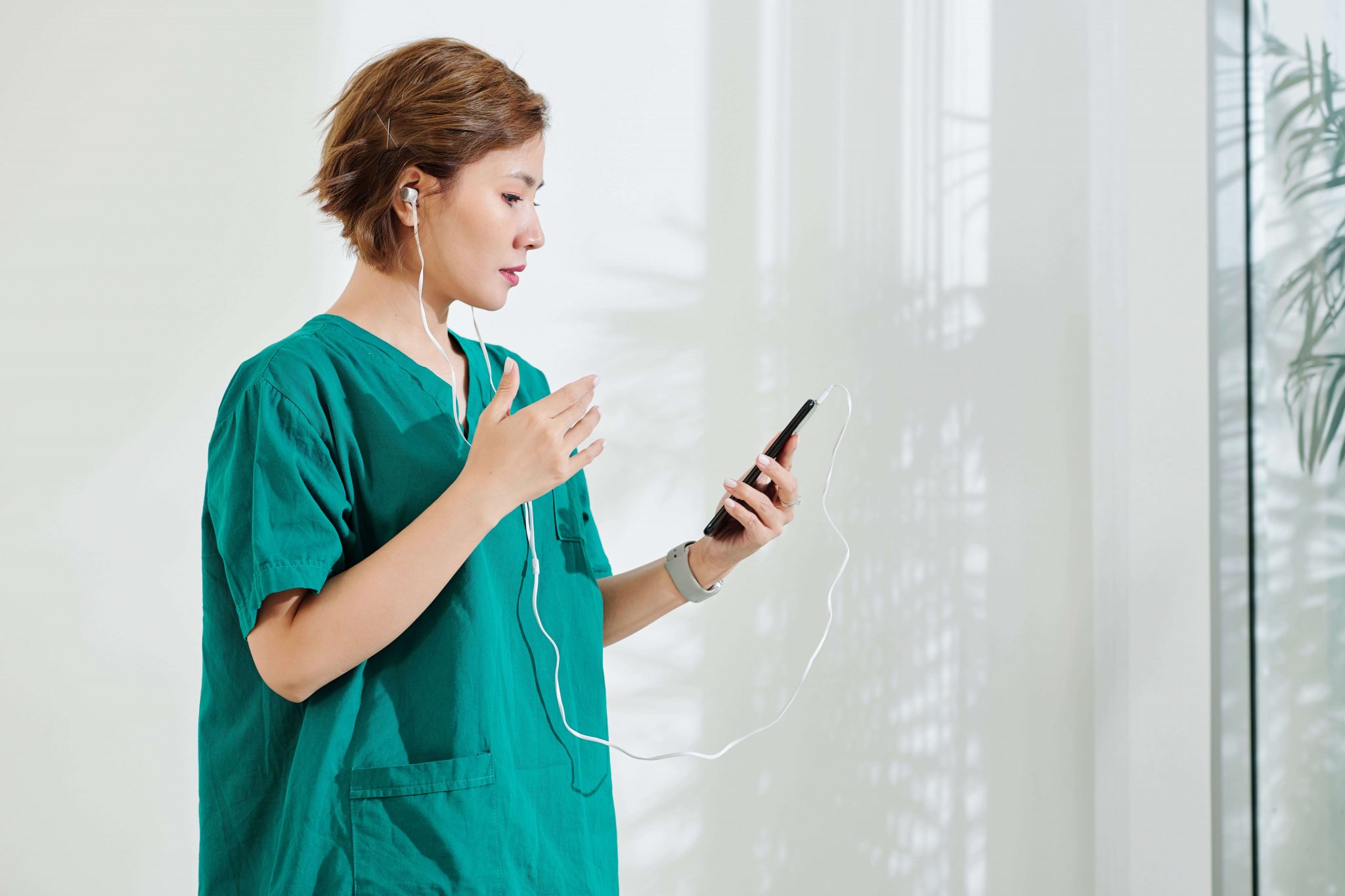 Pediatric Intensive Care Unit (PICU): Distracted Nurses | Siler And ...